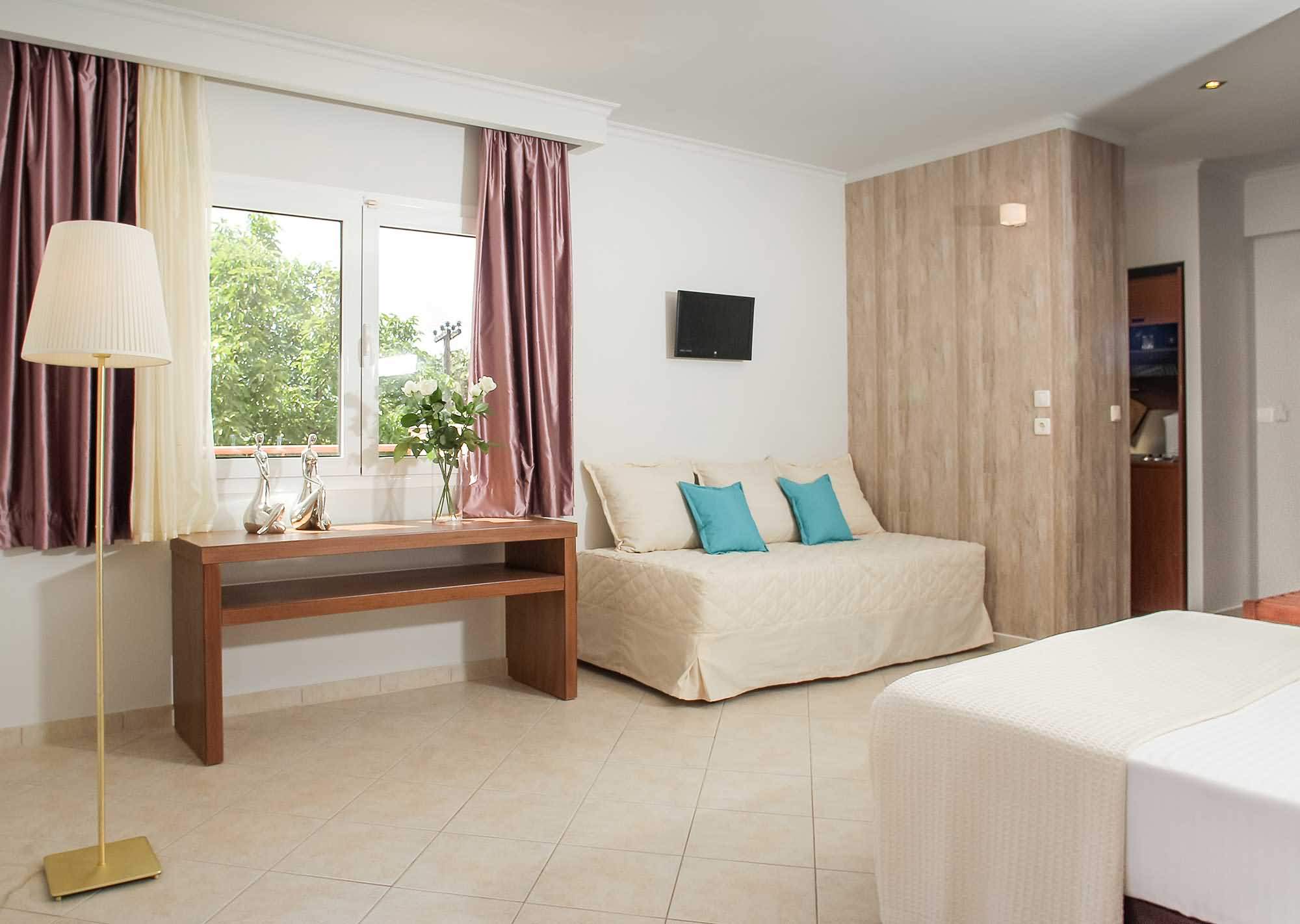 ELECTRA HOTEL AND SUITES - Superior Studio